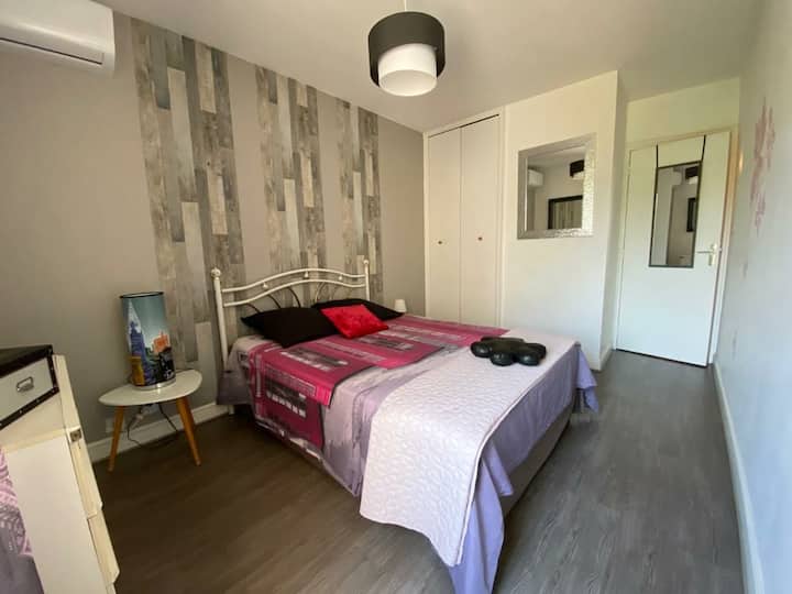 Chambre Cosy Climatisée Dans Un Grand Appartement - Ajaccio