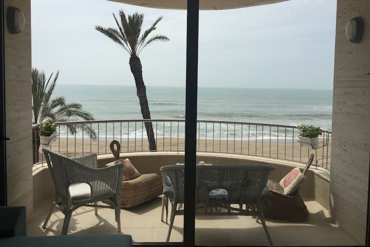 Primerísima Linea De Playa.paseo Marítimo Calafell - Cunit