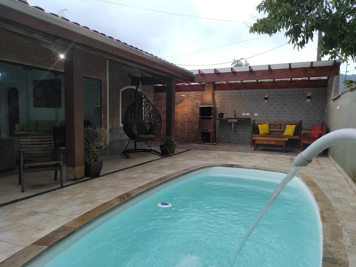 Casa Aconchegante Em Ubatuba Com Piscina - Ubatuba