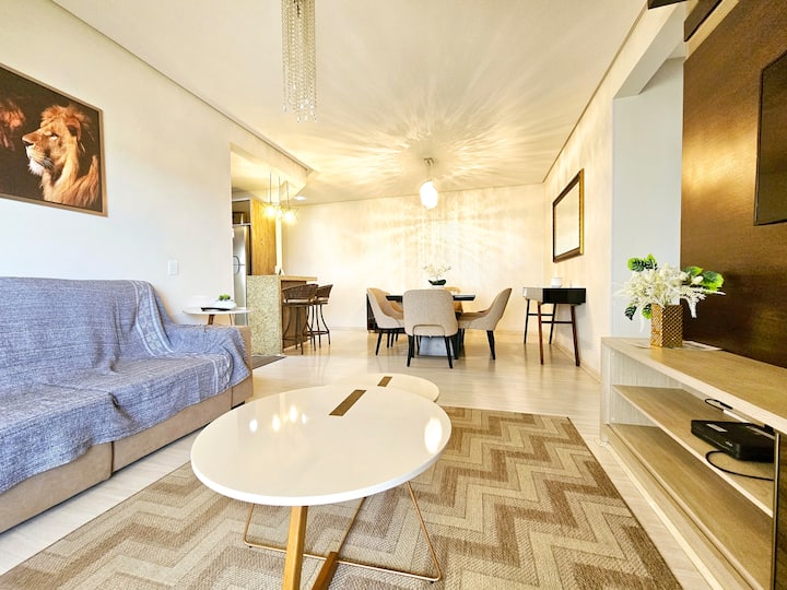 Lindo Ap Madrid Na Praia Do Gravatá - Beto Carrero - Navegantes