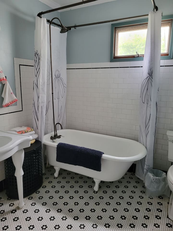 Grammy's Beach Bungalow - Fire Island, NY