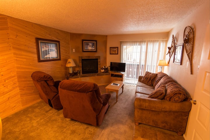 14a - 2 Bedroom 1 ½ Bath - Red River, NM