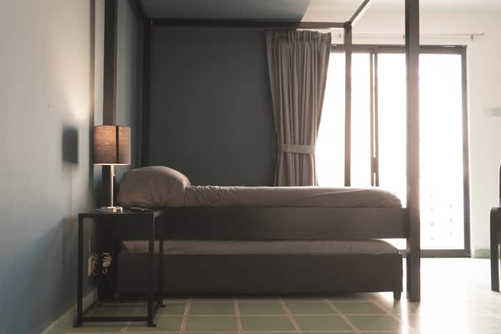 Charming Apartment With Balcony In Centro - León
