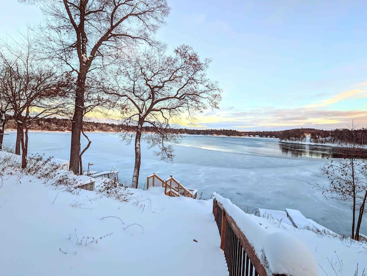 Cozy A-frame On Lake | Hot Tub & Skiing Nearby - Spring Lake, WI