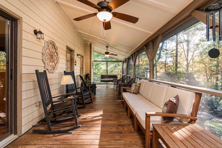 Friendship Cottage, Minutes From Downtown! 4br/2ba - Saluda, NC