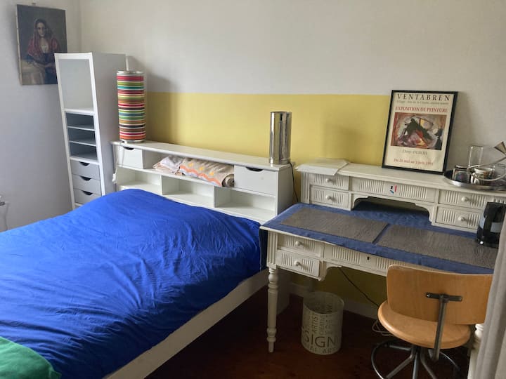 Chambre Dans Maison Calme Avec Jardin Free Parkg - Saint-Gratien