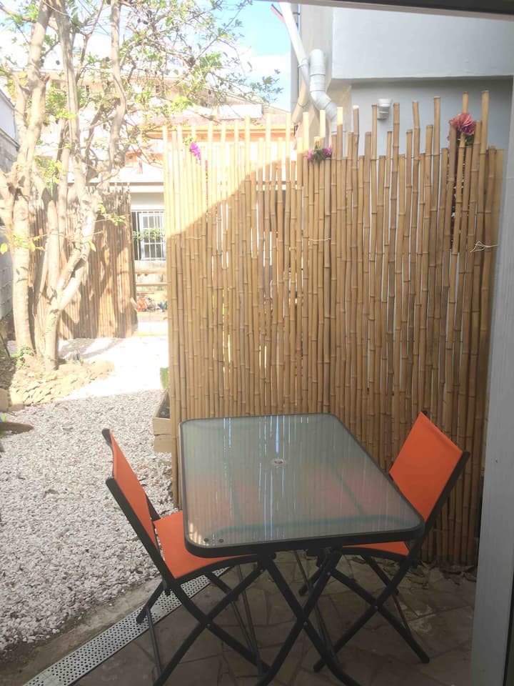 The Colonial "Avocado" (Studio) - Nouméa