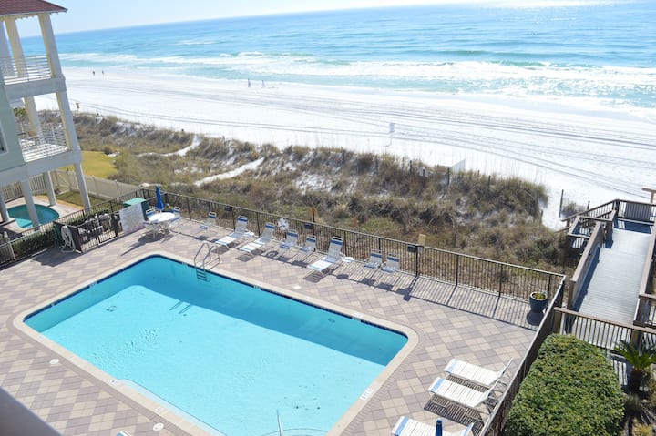 Updated Beachfront-watch Dolphins Swim + 65" Tv - Miramar Beach, FL