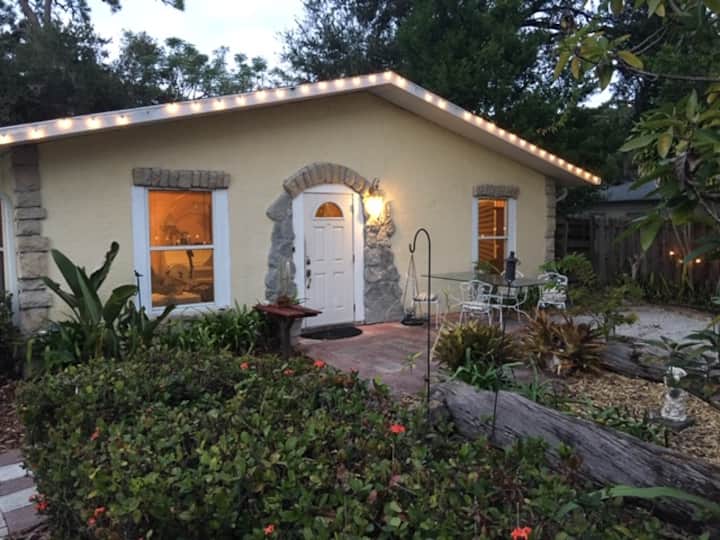 Private Downtown Sarasota Home - Sarasota, FL