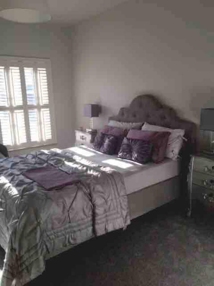 Misty Room, Courtyard Cottage - Limavady