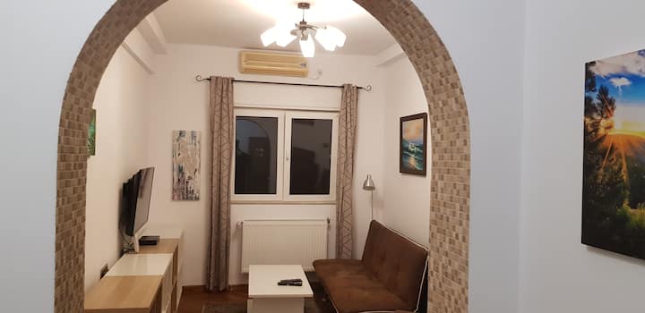 M&m Occidentului, 8min Walk Piata Romana&victoriei - Bucarest