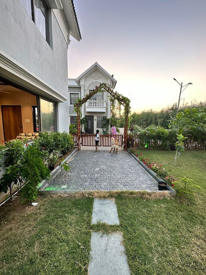 Home Away From Home ! - Navsari