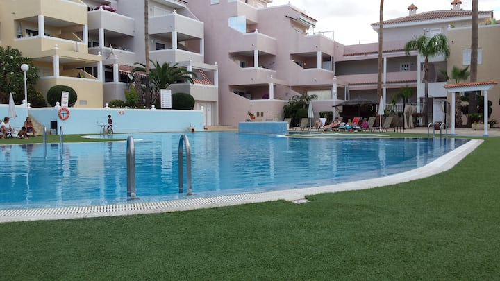 Precioso Apartamento Con Piscina - Los Cristianos