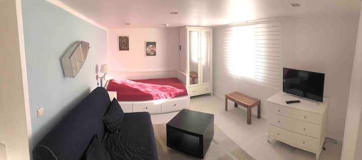 Appartement Mit Küche Und Bad - Jena