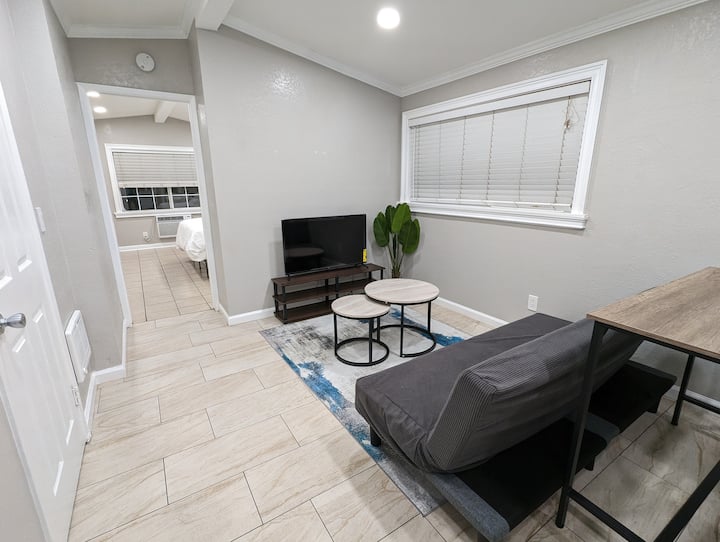 Guest House Clean And Central - San Jose, CA