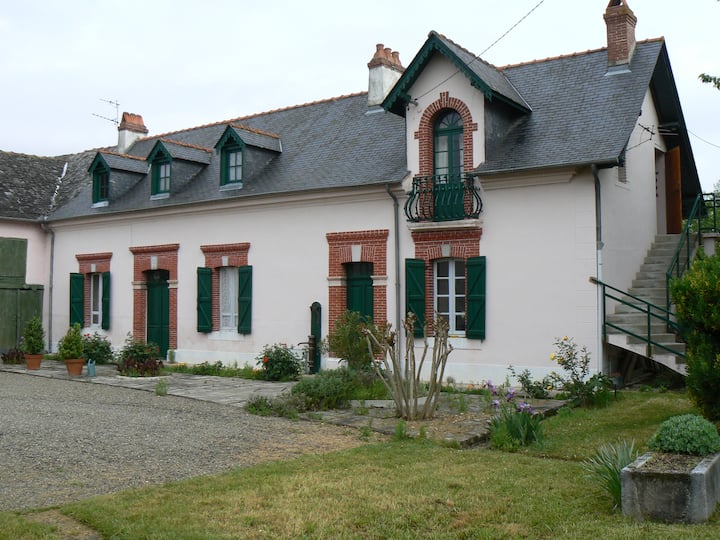 Grand Studio Atypique De 50 M2 Au Calme - Tarbes