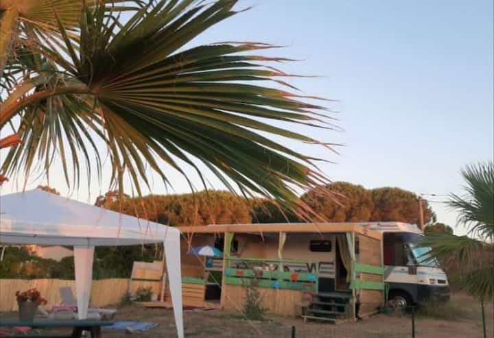 Camping Car Américain, Spa Privé - Vendres