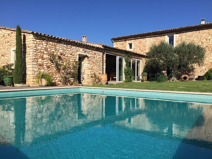 Logement De Charme Au Cœur Du Luberon - Roussillon