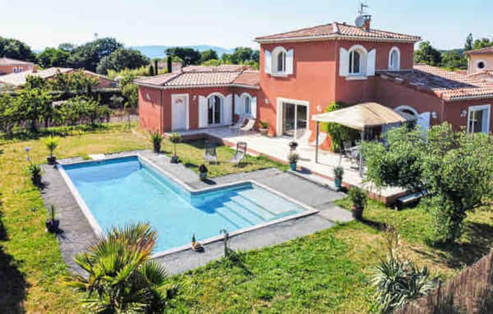 Villa D’ocre Dans Golf Pour 8 Personnes - Montélimar
