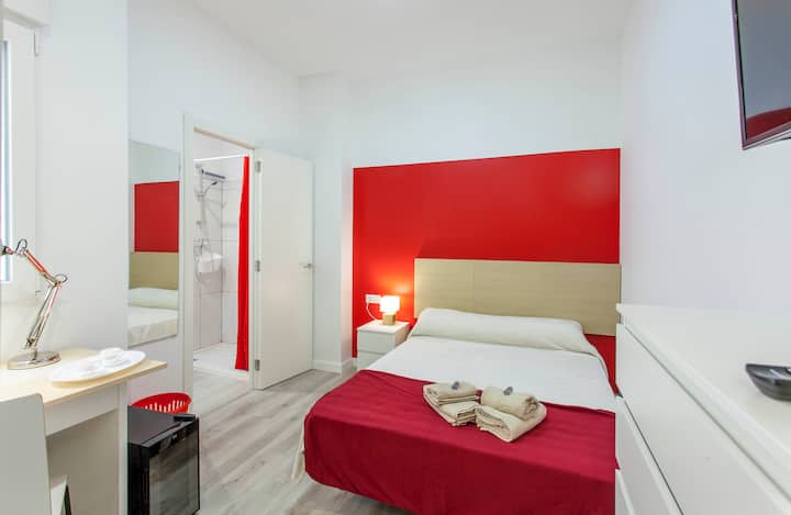 Casa De 6 Habitaciones Moderna Y Recién Reformada - Bétera