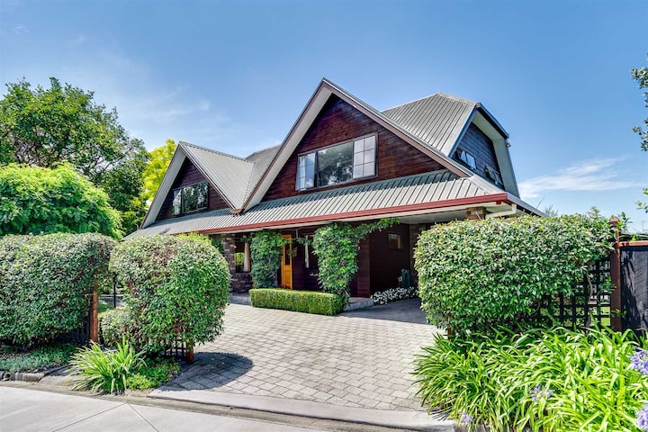 Large 4 Bedroom Family Home, Taradale - Napier, New Zealand