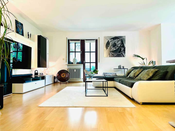 Very Central 65 M² Apartment With 2 Balconies - München