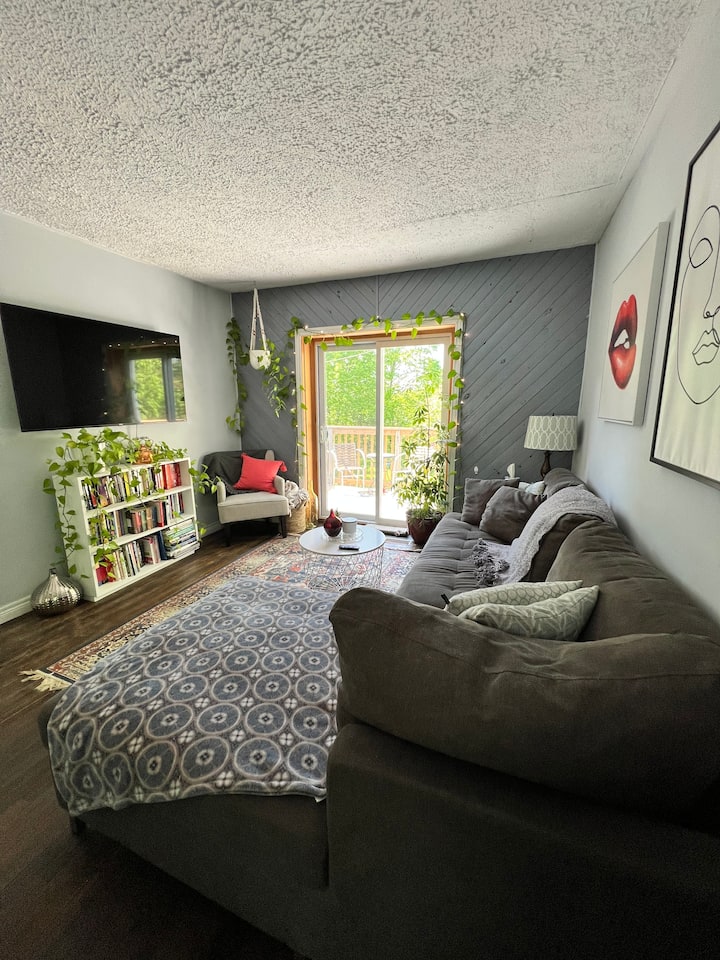 Comfortable, Centrally Located Muskoka Home - Huntsville