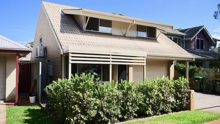 Surflinks, Your Home Away From Home... - Tea Gardens