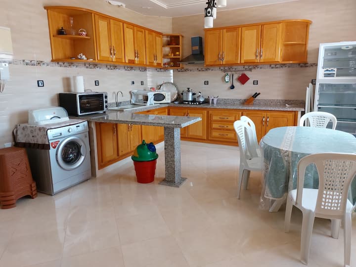 Appartement Propre Et Convivial - Saïdia
