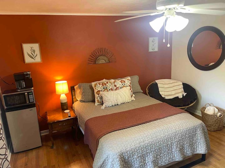 Cozy Private Room In The Heart Of Broadmoor - Shreveport, LA