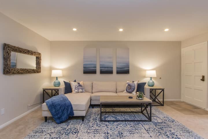 Romantic Beach Retreat - 1.5 Blocks To Beach W/ Ac - San Diego, CA
