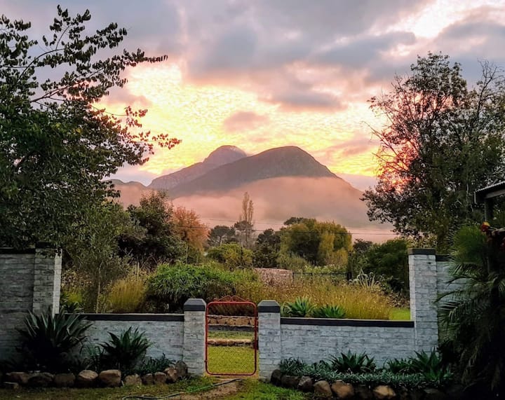 The Views Studio Apartment 1, Greyton Village - Greyton