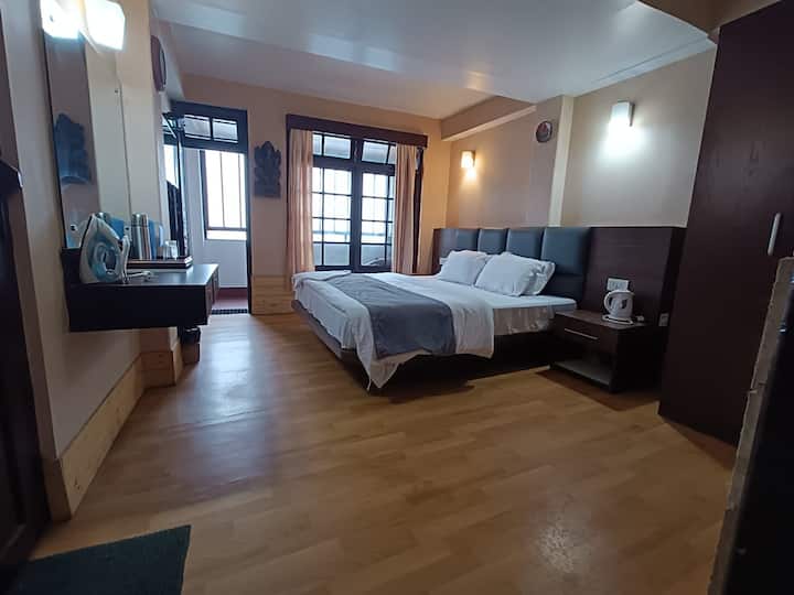 Yuvaan Service Apartment (3 Rooms With Kitchen) - Gangtok