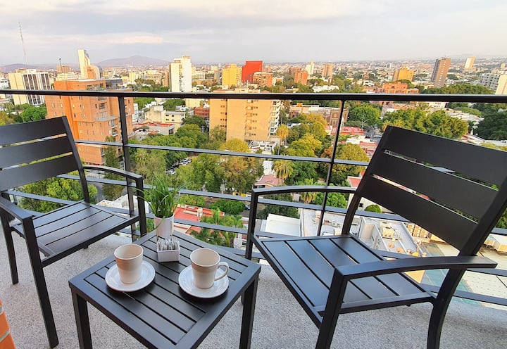 4 Recamaras 4 Baños Amplio Condo Col Americana - Guadalajara