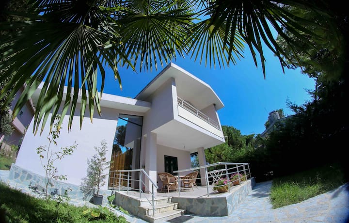 Lalez Beach Alquileres vacacionales y alojamientos - Condado de Durrës ...