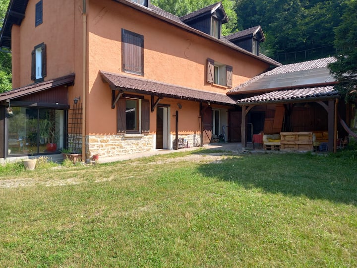 La Petite Ferme Du Bion - Bourgoin-Jallieu