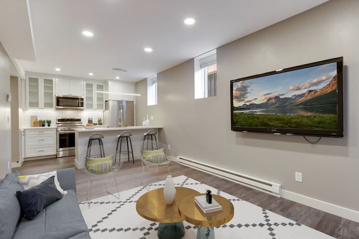Luxury Apartment On Cathedral Hill - Saint Paul, MN