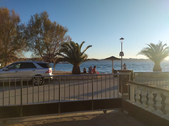 Apartman Preko Puta Plaže - Bibinje