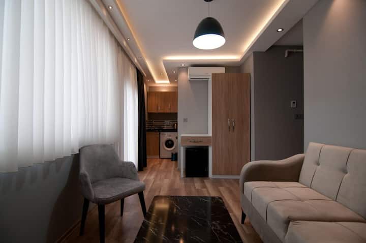 Modern Tasarım,1+1 – Otel Konforunda Yaşam” - Estambul