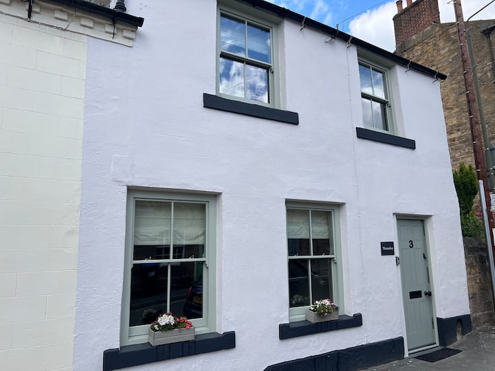 Cosy And Stylish, 2 Bed Georgian Cottage - Wirksworth