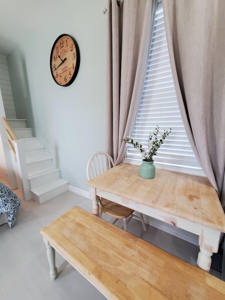 Fun-sized, Private Beach Retreat! Walk To Beach! - Galveston, TX