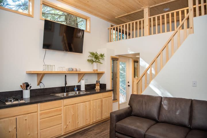 Pine Cabin Beautiful New Tiny Home Perched On The Mountain - Palomar Mountain State Park, Palomar Mountain