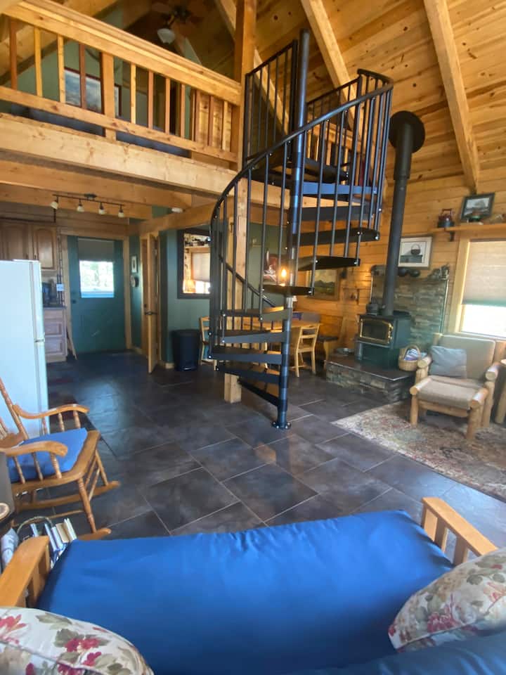 Little Sis'....a Sweet Retreat (Town Minutes Away) - Colorado