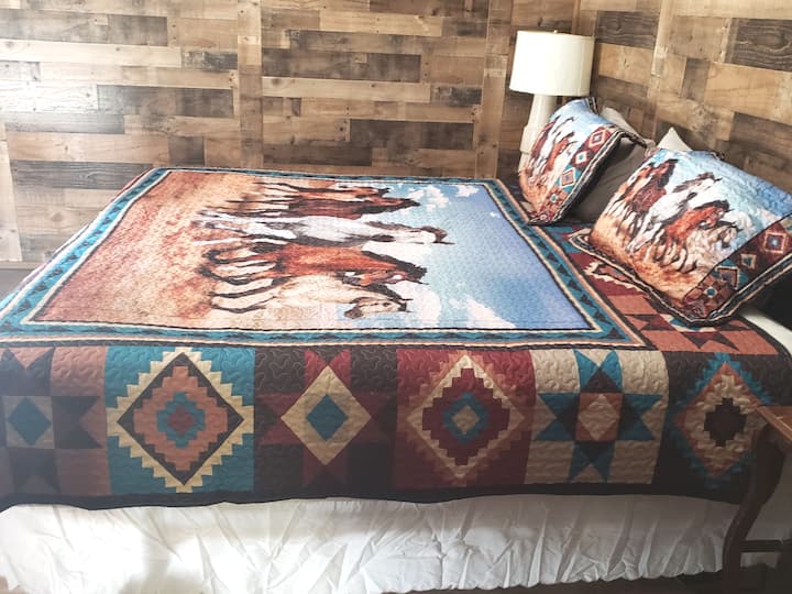 The Bunkhouse - Tarrytown, GA