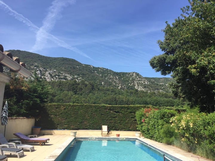 Villa Au Pied Du Luberon - Cheval-Blanc