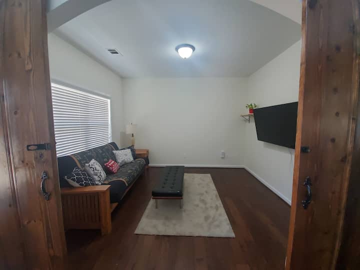R-b Cozy And Clean In Cartersville 5 Min To I-75 - Cartersville, GA