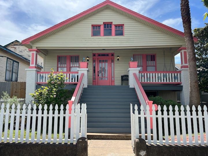 Between Two Beaches - Texas City, TX