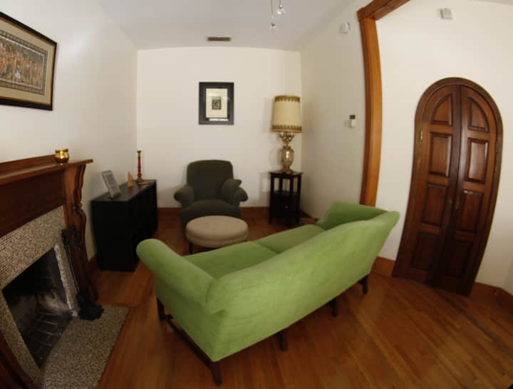 Charming Home Apt Near Downtown - University of Florida, Gainesville
