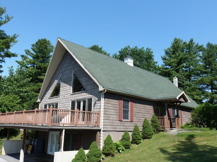 Saratoga Lake Beautiful 180 Degree Views - Saratoga Springs, NY