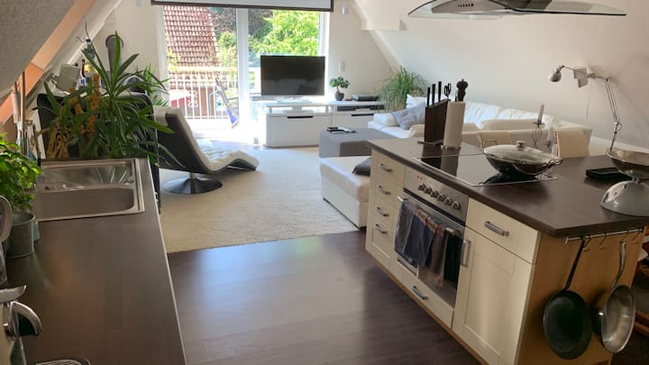 Moderne Wohnung Incl Parkplatz, Ofen, Netflix & Co - Stockelsdorf